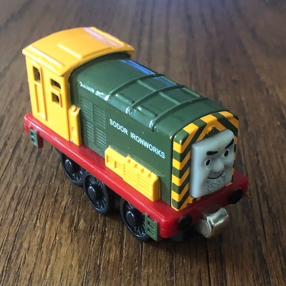 Thomas & Friends | Toys | Thomas Friends Diecast Metal Iron | Poshmark